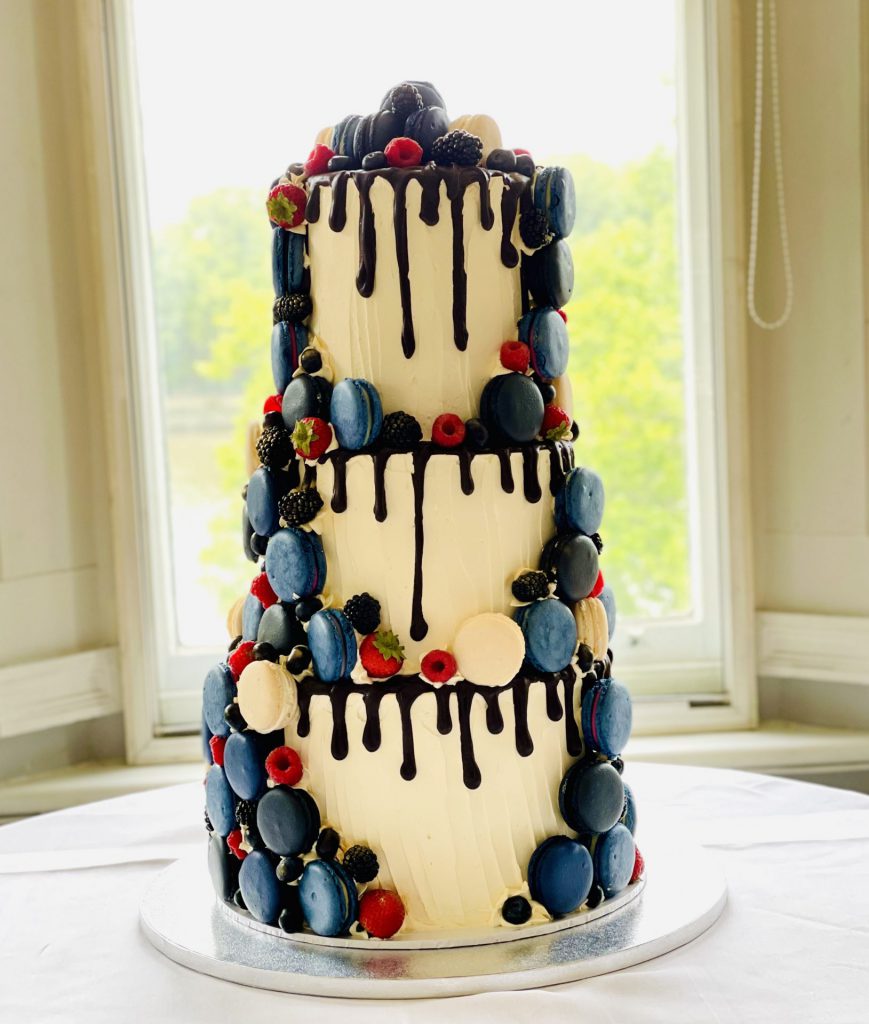 Wedding cake – Three Tier MACARONIA™ | 7Marvels Cakes & Macarons
